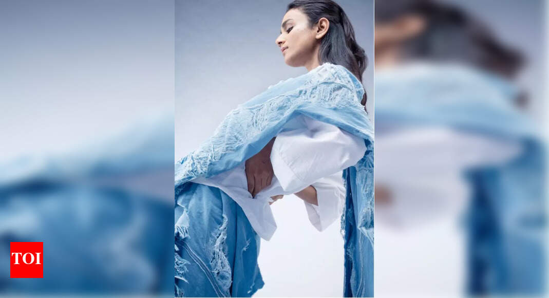 An exhibition of offbeat sari collection to be held in London - Times ...