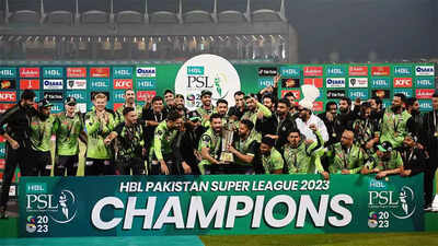 Lahore Qalandars beat Multan Sultans by 1 run to defend PSL title ...