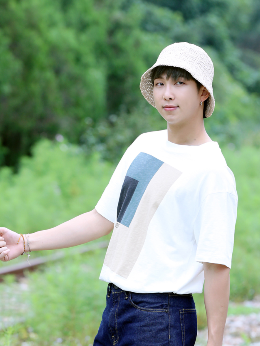 BTS’ RM-approved cool and casual Summer fits | Zoom TV