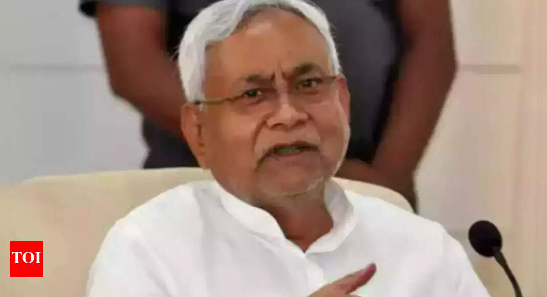 Use Of English Words With Hindi On Display Screens In House Irks Bihar use-of-english-words-with-hindi-on-display-screens-in-house-irks-bihar