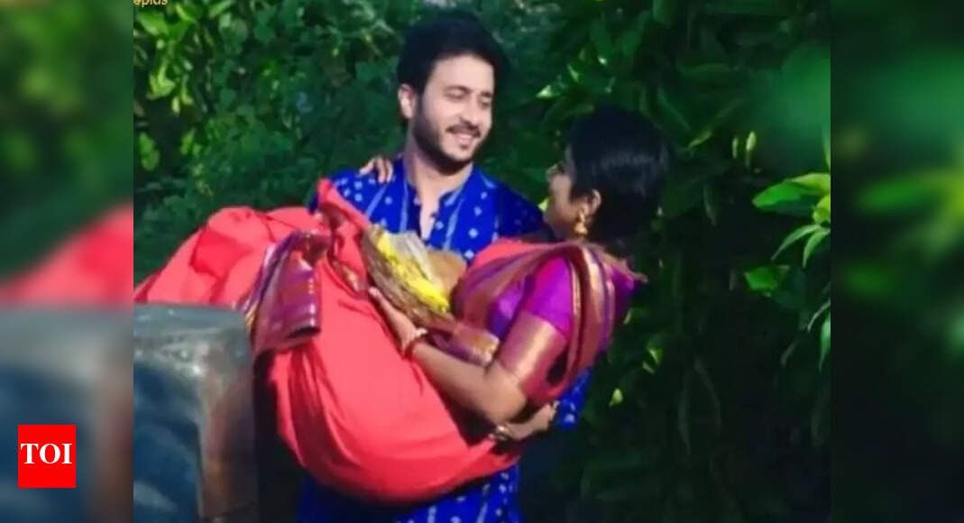 Sathya: Karthik and Sathya recreate an iconic scene from the movie ...