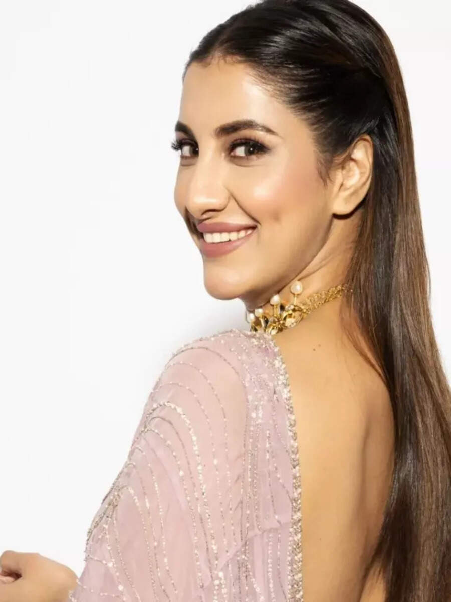 10 Stunning ethnic looks of Rukmini Maitra | Times of India