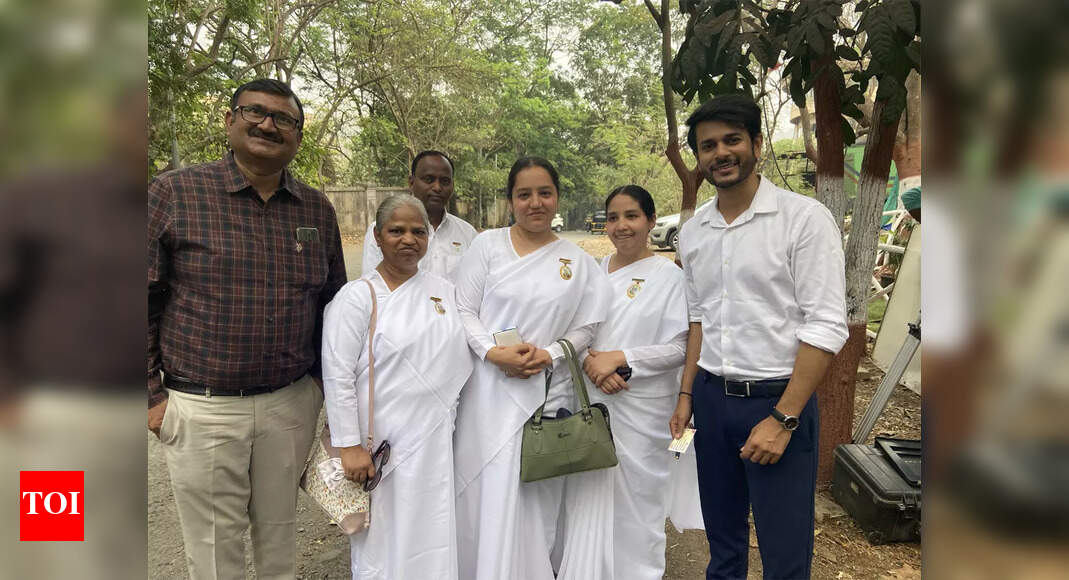 Exclusive - Brahmakumaris bless actor Jay Soni on the sets of Yeh ...