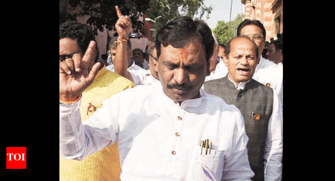 Ambadas Danve seeks SIT probe into Rs 400 crore PMAY scam in Aurangabad | Chhatrapati ...