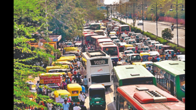 Jln Marg: Traffic Comes To Grinding Halt In City For Second Straight ...