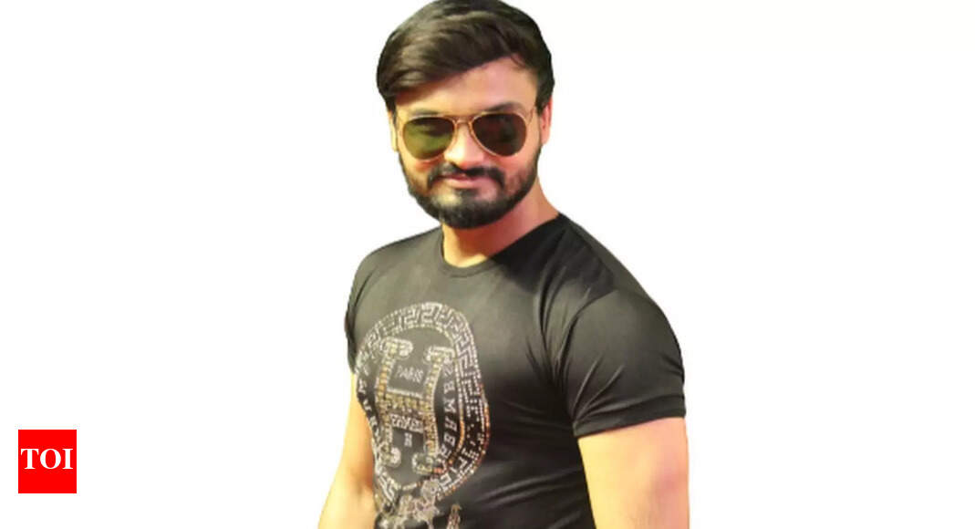 Hemant Joshi launches 'Shuklayjurvediy Rudrashtadhyayi' at Somnath Temple, honored by Minister ...