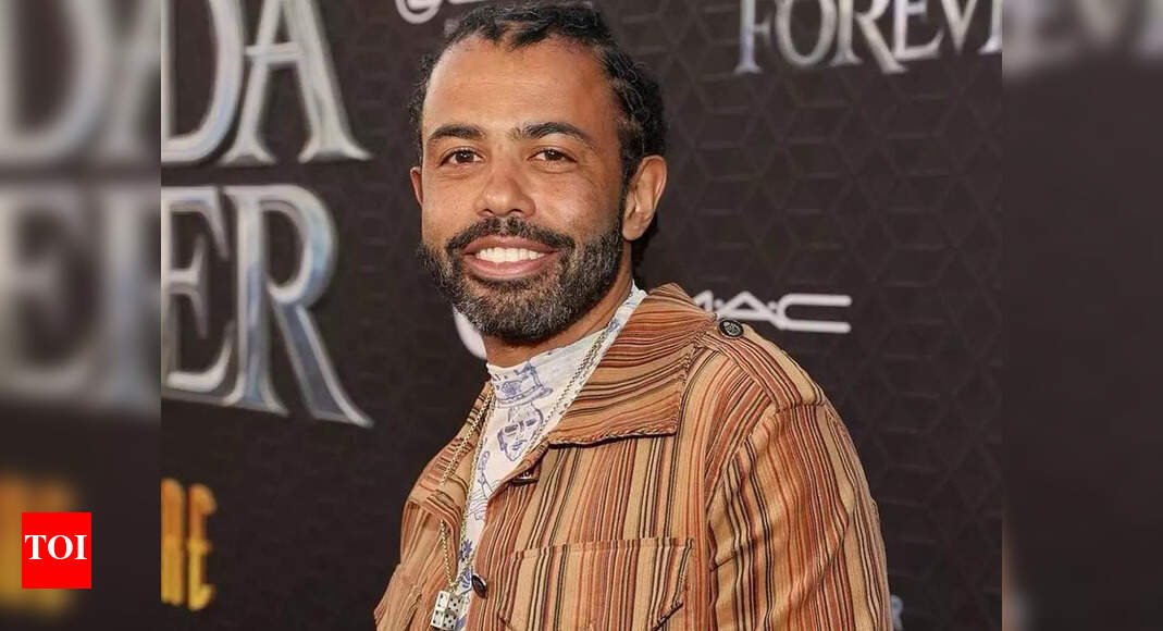 Daveed Diggs boards cast of Andrew Stanton's 'In The Blink of An Eye ...