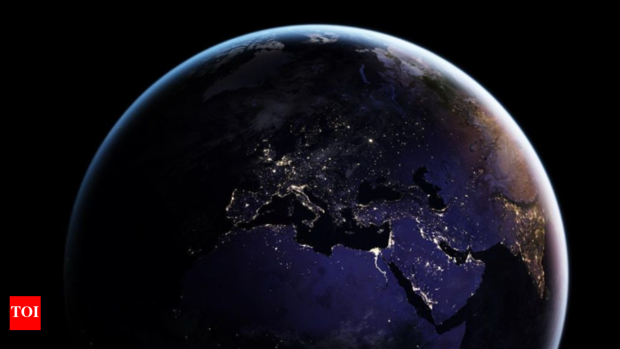 Earth At Night 25 Incredible Images Of Earth At Night Captured From