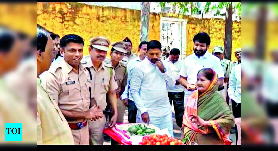 Farmers Get A Stage At Police Stations To Sell Organic Crops ...