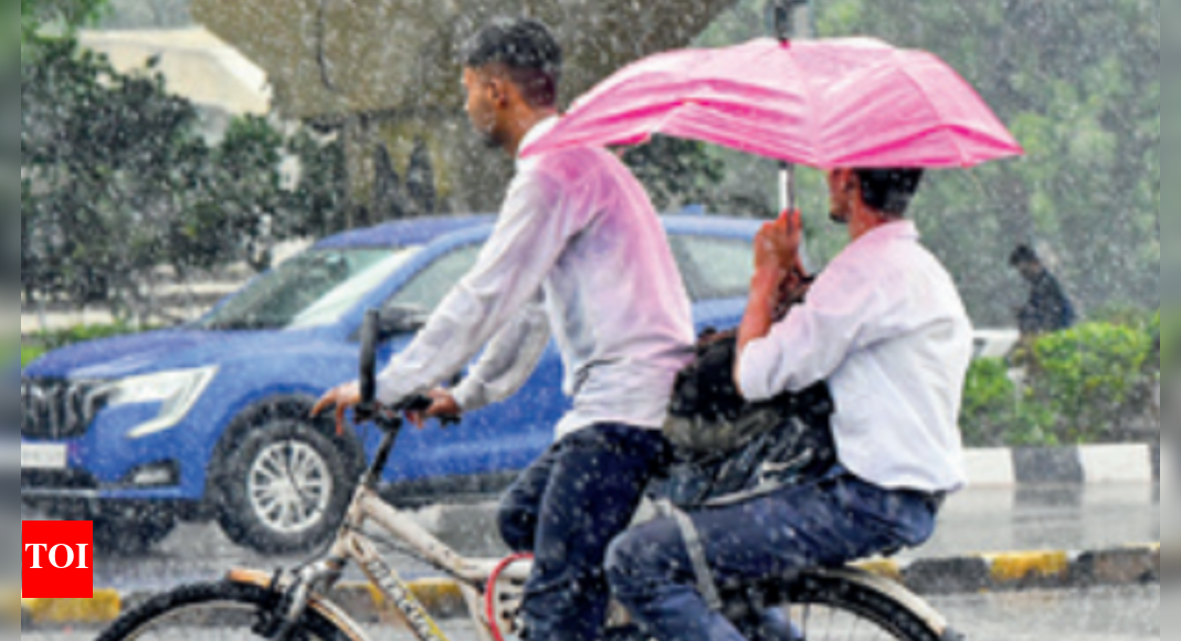 This March is wettest in 16 years in Gurgaon, & it's not over yet ...