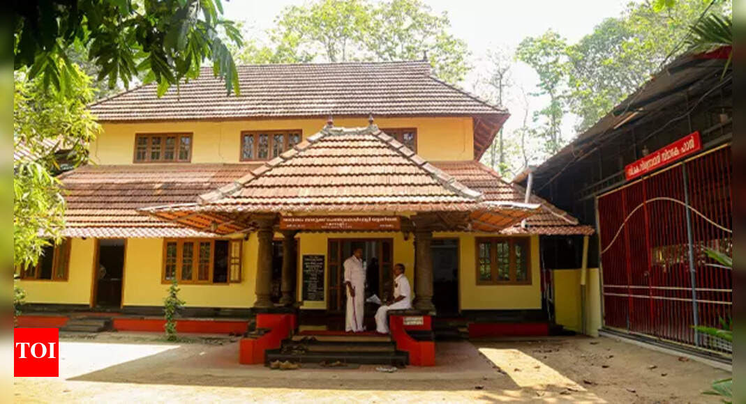 When Gandhi, Periyar led India's most unique caste struggle | India ...