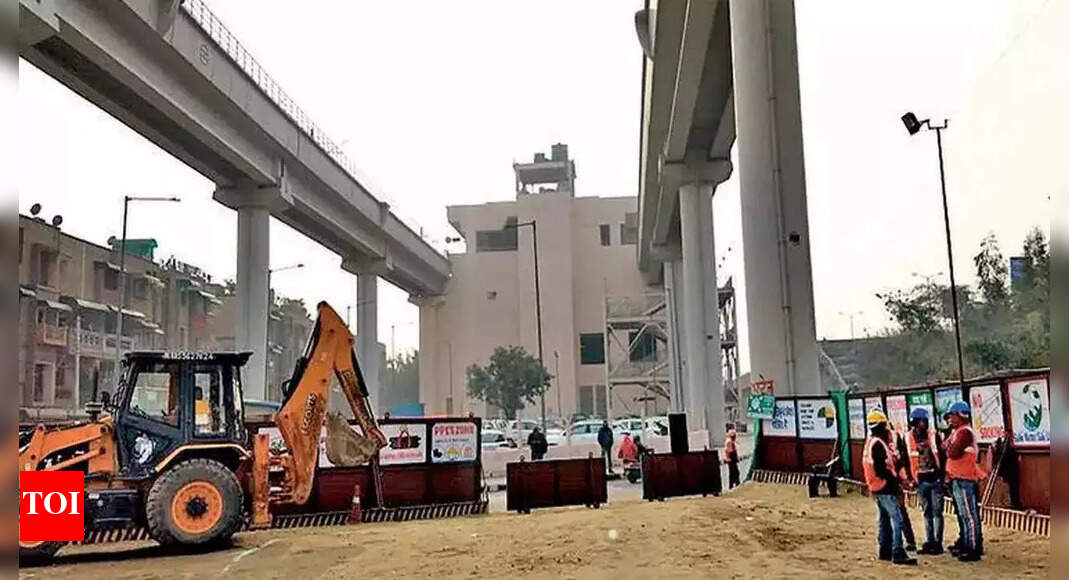 Delhi Metro News: How Delhi Metro is digging deep for Phase-IV work ...