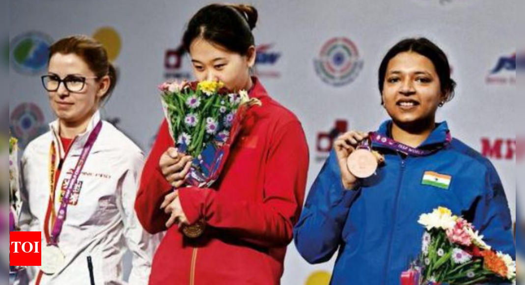 Sift Kaur Samra shoots bronze as India take second spot at ISSF world ...