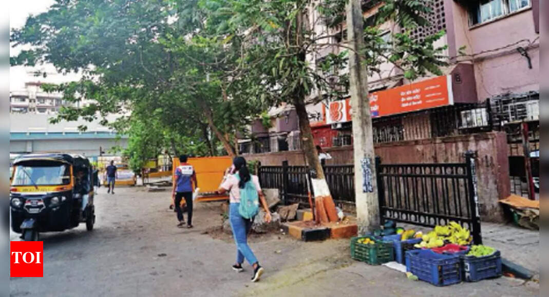 Design footpath width in view of pedestrian densities: Report | Mumbai ...
