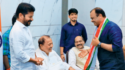 Congress: Telangana: Congress's 'lucky mascot' Dharmapuri Srinivas returns after 8 years ...