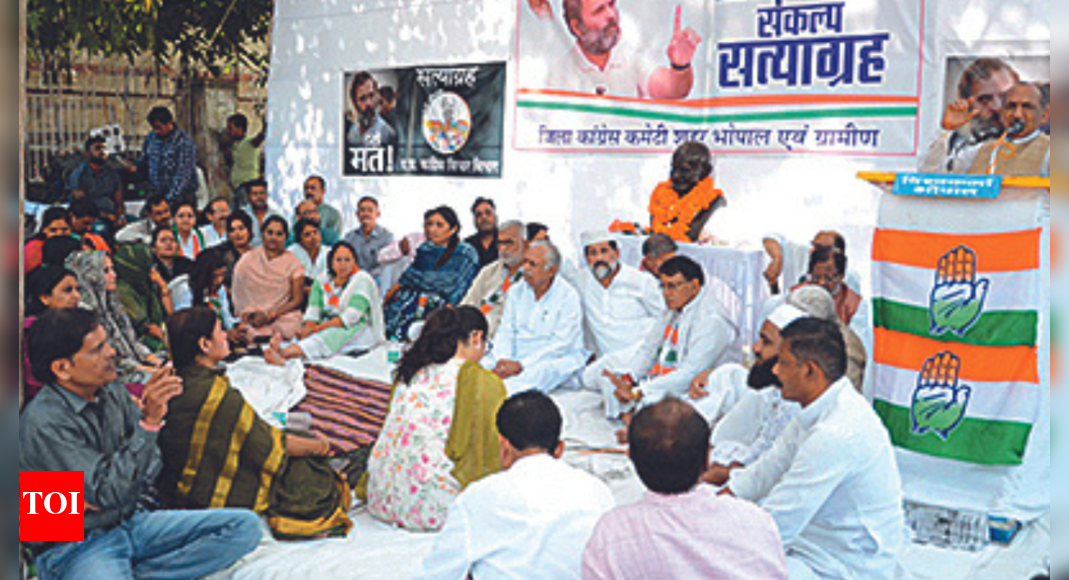 Congress: State Congress Holds Satyagrah In City | Bhopal News - Times ...