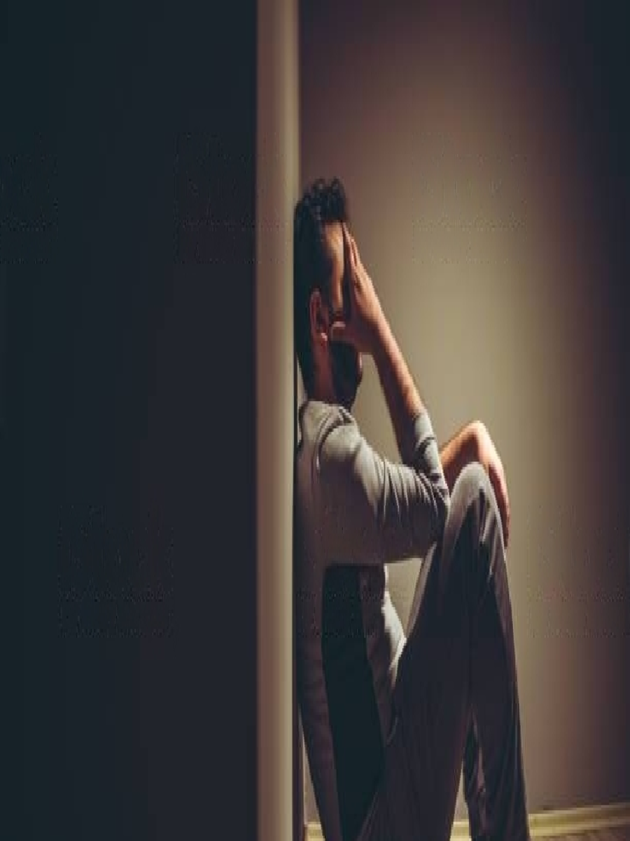 10 everyday signs that you are suffering from depression | Times Now