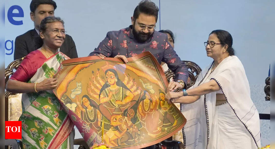 Mamata Banerjee urges President Murmu to protect Constitution | India News - Times of India