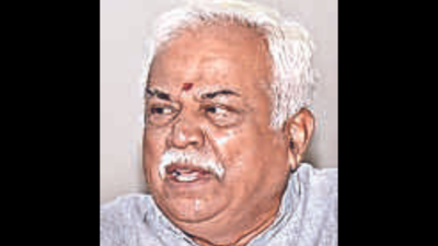 Karnataka polls: People should give a clear mandate, says RV Deshpande ...
