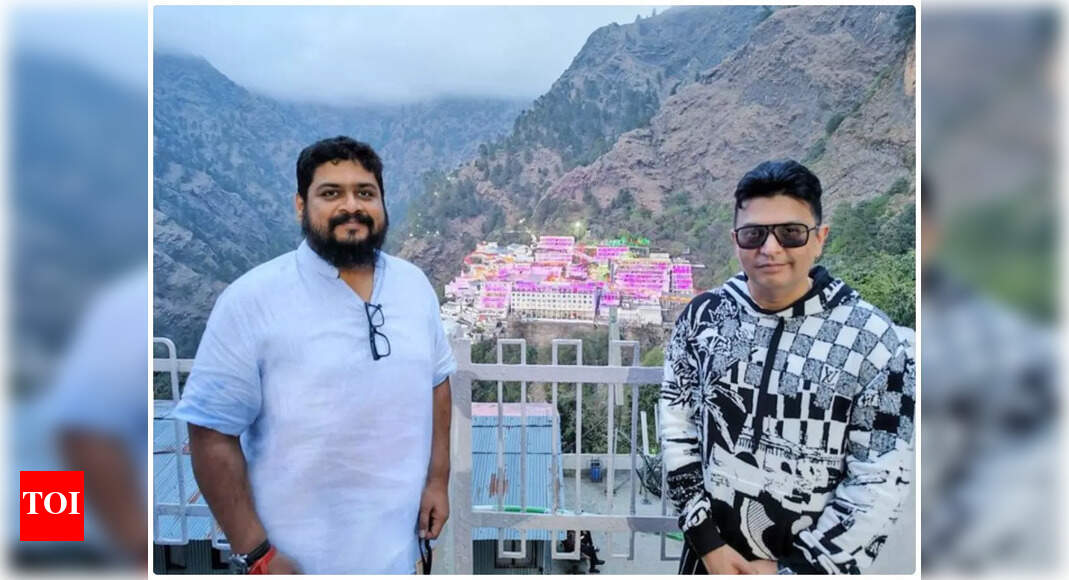 Om Raut and Bhushan Kumar seek blessings at Vaishno Devi Temple as they ...