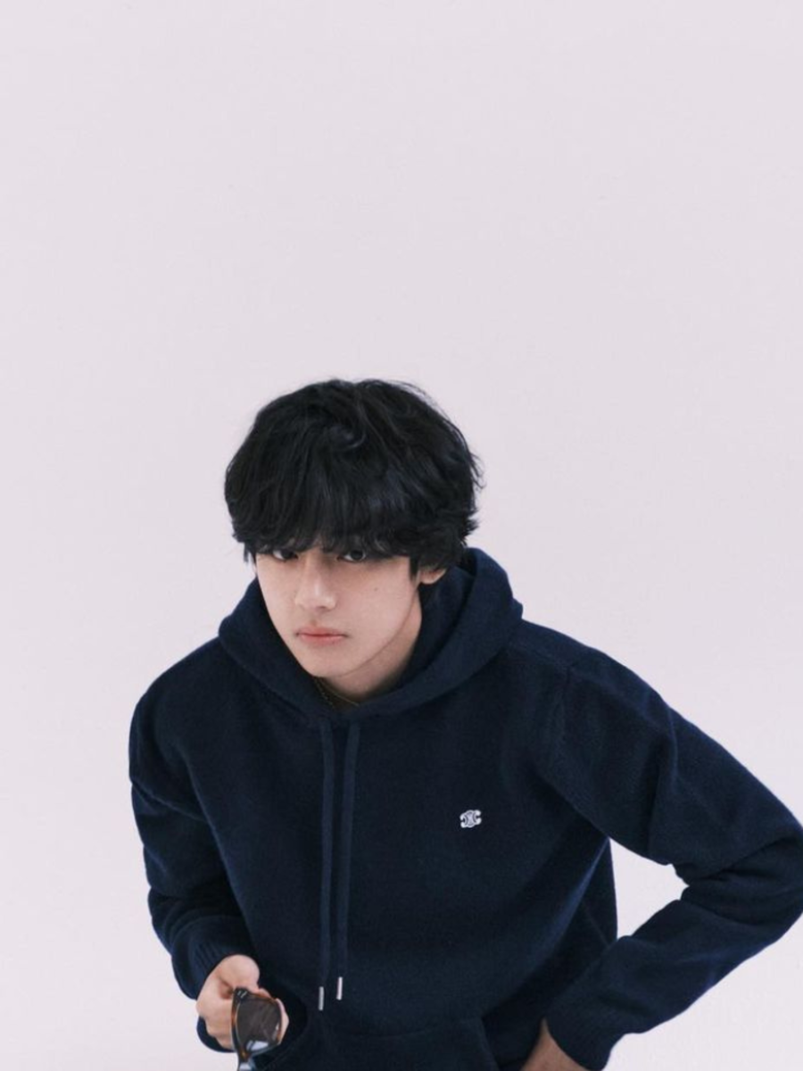 BTS V: Nothing is basic when BTS' V wears it! Not even denim jeans ...