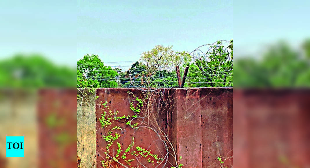 Bokaro: Admin: Will Take Stringent Action If Bokaro Airport Work Is Hindered | Ranchi News ...