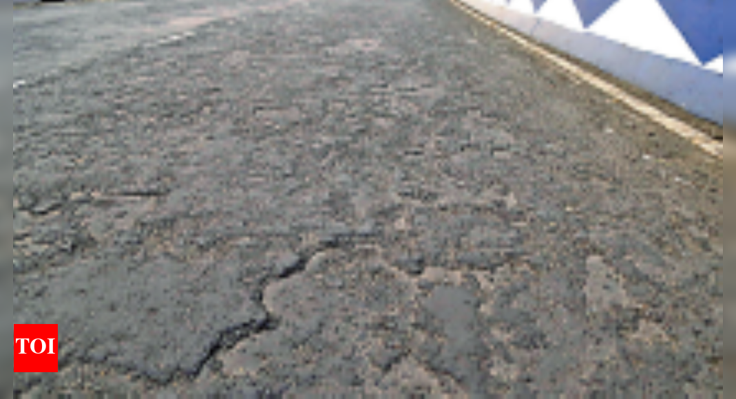 Surface Wears Off, Gariahat Flyover Now A Hazard For Bikers | Kolkata ...