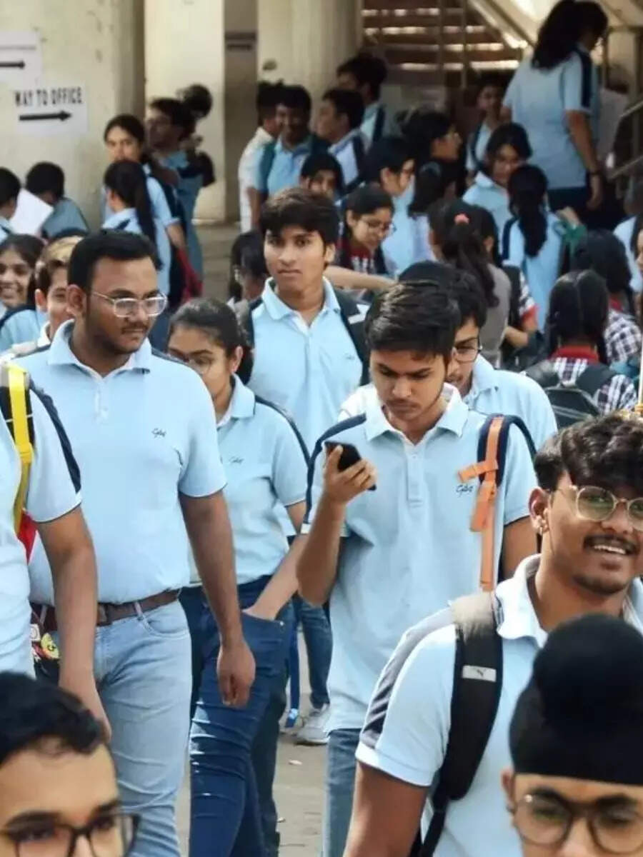CBSE 12th History Paper Analysis 2023: Easy But Time Taking | Times of ...