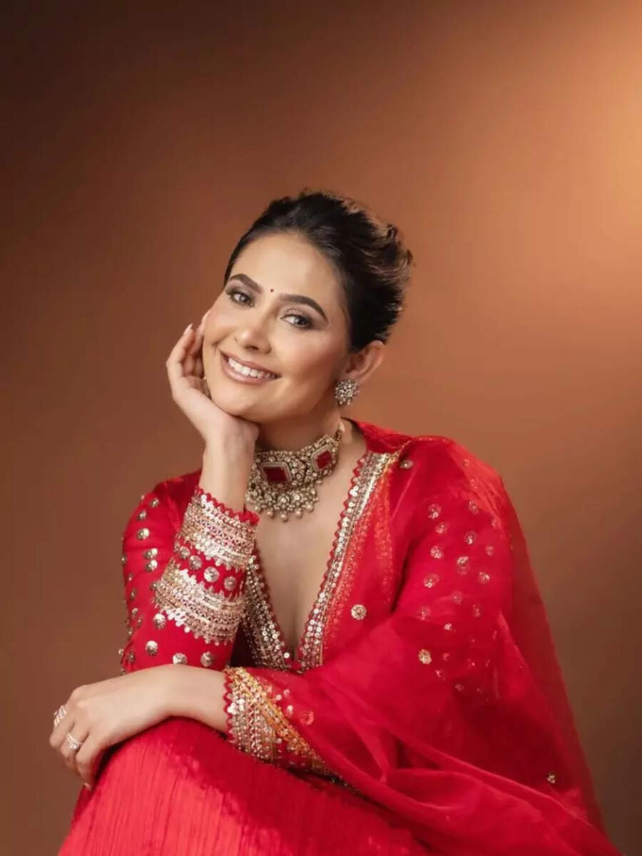 Royal looks of Kavya Gowda | Times of India