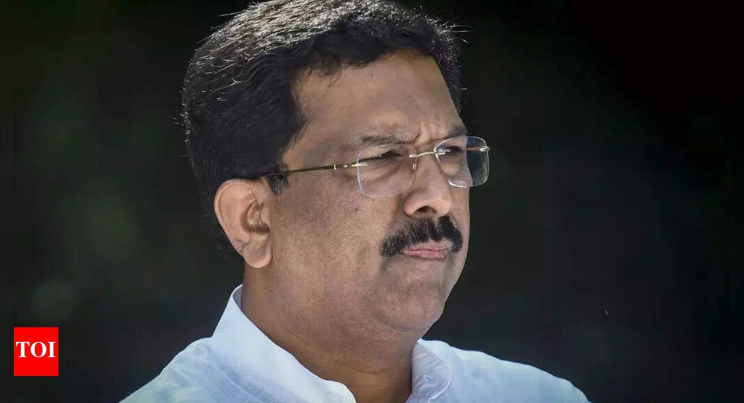 Syed Naseer Hussain: Congress MP Syed Naseer Hussain, DMK’s MP Tiruchi ...