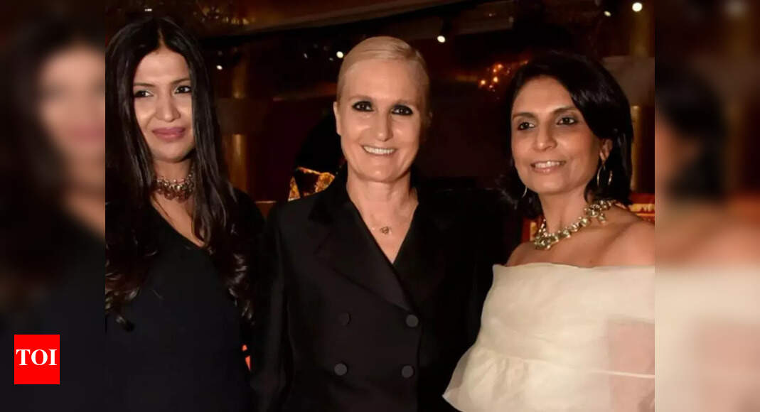 GOT star Maisie Williams, Freida Pinto and other celebrities arrive in ...