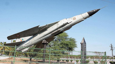 Hindustan Aeronautics Ltd Nashik bags HTT-40 aircraft order for Air ...