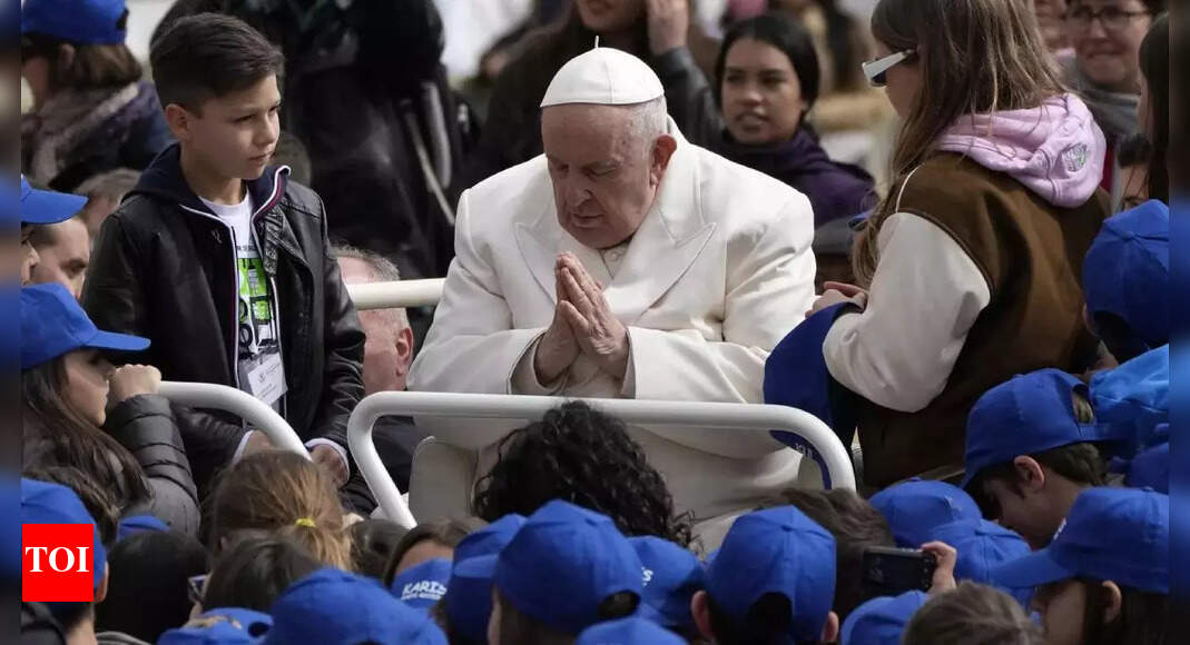 The Pope'S Health Issues: A partial lung and colon surgery: the Pope's ...