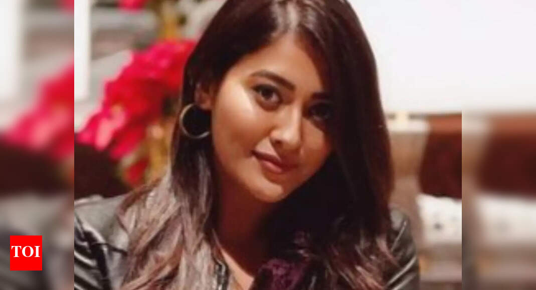 Pooja Jhaveri on '21 Divas': I am hoping the word of mouth will make the film reach out to many ...