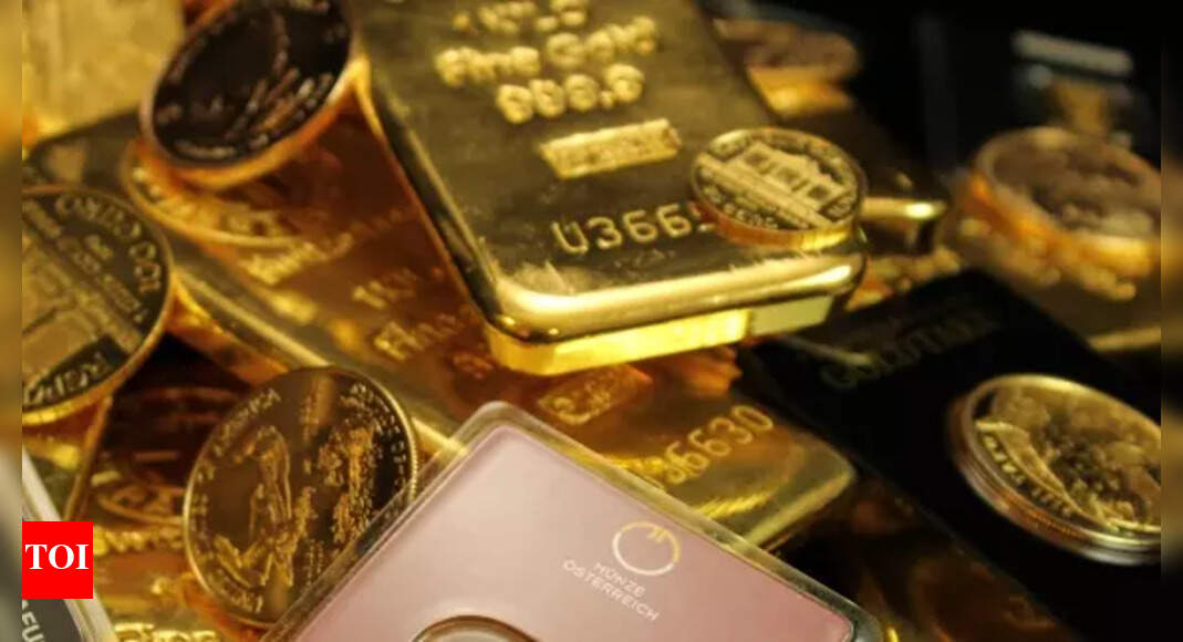 Gold futures gain Rs 168 to Rs 59,484/10 gm - Times of India