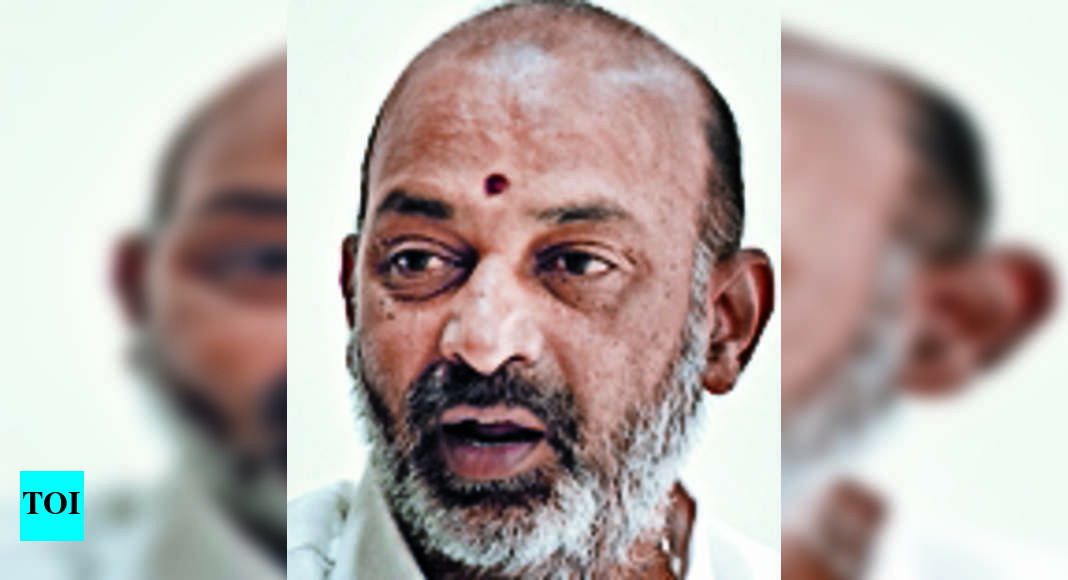 Bandi: Bandi Dares Ktr For Open Debate | Hyderabad News - Times of India