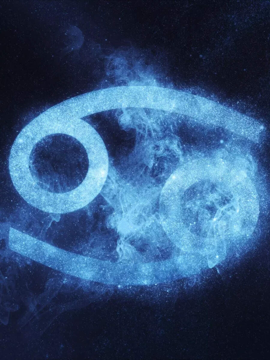 Cancer Horoscope: Weekly predictions on love, health and career from ...