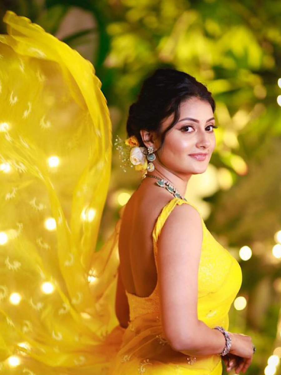 Get inspired by Debjani Modak’s saree looks | Times of India