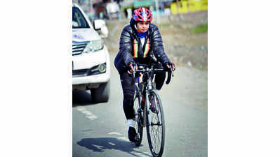 Geeta: Para Cyclist Geeta Rao Covers 3,651km In 16 Days On One Active ...