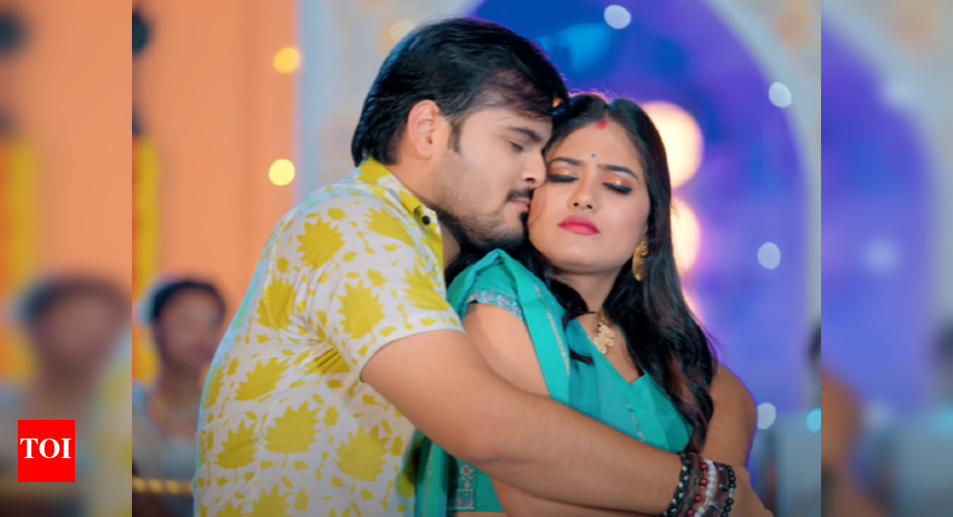 Arvind Akela Kallu drops a new dance number 'Ghar Ke Malkini' | Bhojpuri Movie News - Times of India