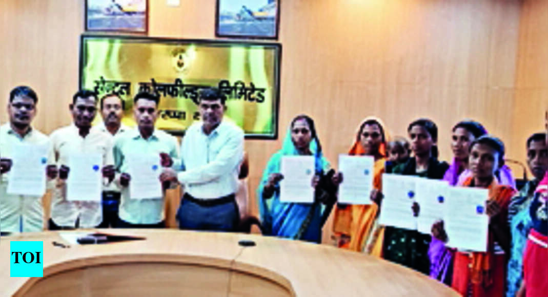 Ccl Gives Job Letters To Eight Displaced Youths In Ramgarh | Ranchi ...