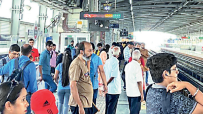 Metro commuters want more services beyond Dum Dum | Kolkata News ...