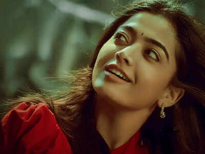 Pushpa The Rule: Rashmika Mandanna makes a stunning comeback as Srivalli in new poster | Telugu ...