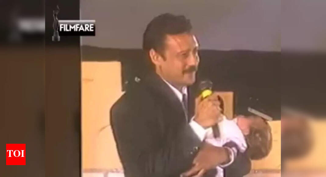 When Jackie Shroff spoke about receiving a Filmfare award for 'Parinda ...