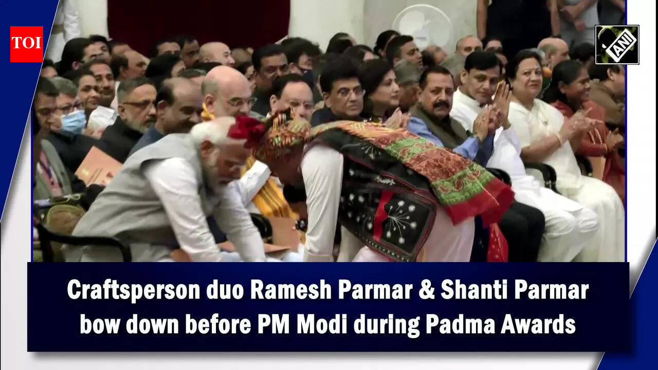 Craftsperson duo Ramesh Parmar & Shanti Parmar bow down before PM Modi ...