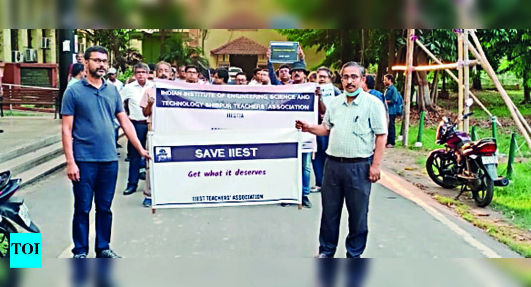 Save Iiest: Show-cause For 4 Profs After ‘save Iiest’ Poster | Kolkata ...