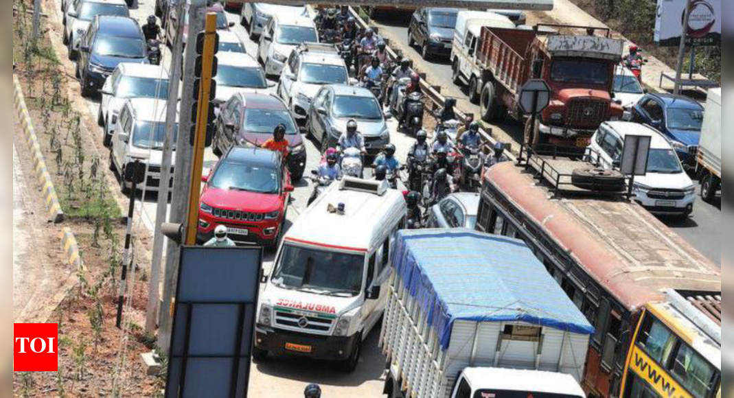 New milestone for traffic jams, vehicle queue reaches Ribandar | Goa ...