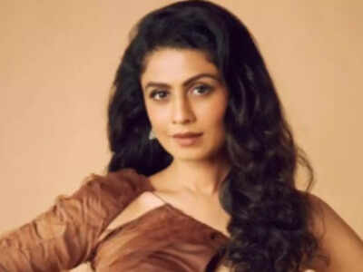 Manasi Parekh is a flawless diva in her latest click | Gujarati Movie ...