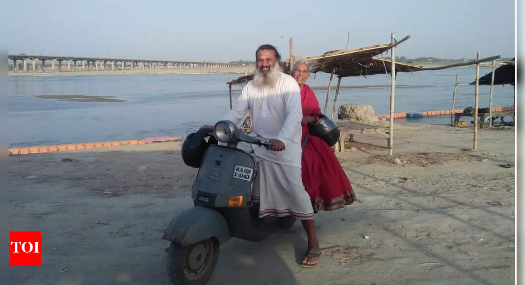 Shravan Kumar: This ‘shravan Kumar’ Takes Mom On 66k-km Pilgrimage ...