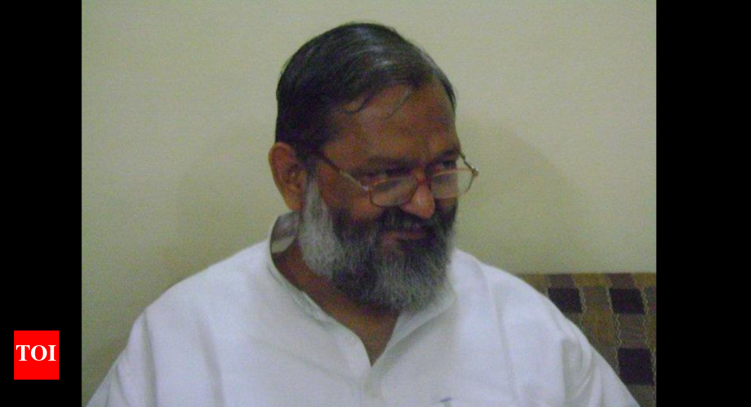 Haryana home minister Anil Vij dons different role, sings Ramaiya ...